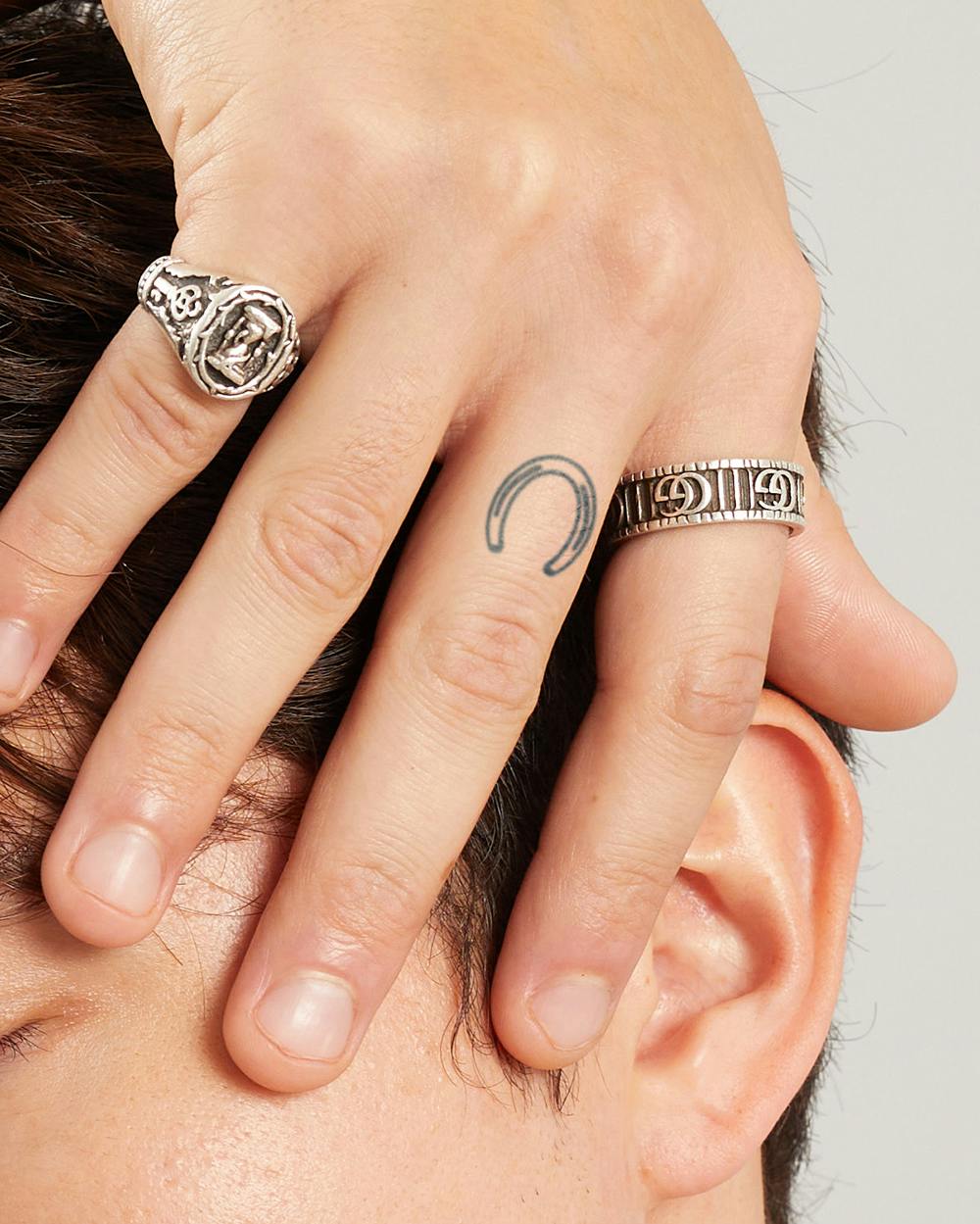 Top Hand Tattoos: Inspiring Designs & Ideas | Inkbox™ | Semi-Permanent ...