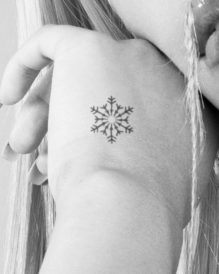 Frosty Tattoo - Semi-Permanent Tattoos by inkbox™ - Inkbox™